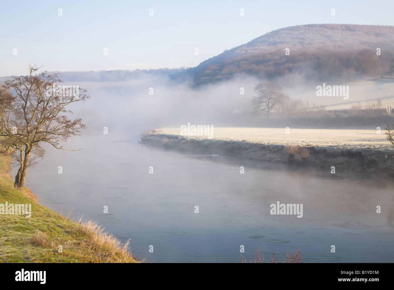 On river wye footpath hi-res stock photography and images - Alamy