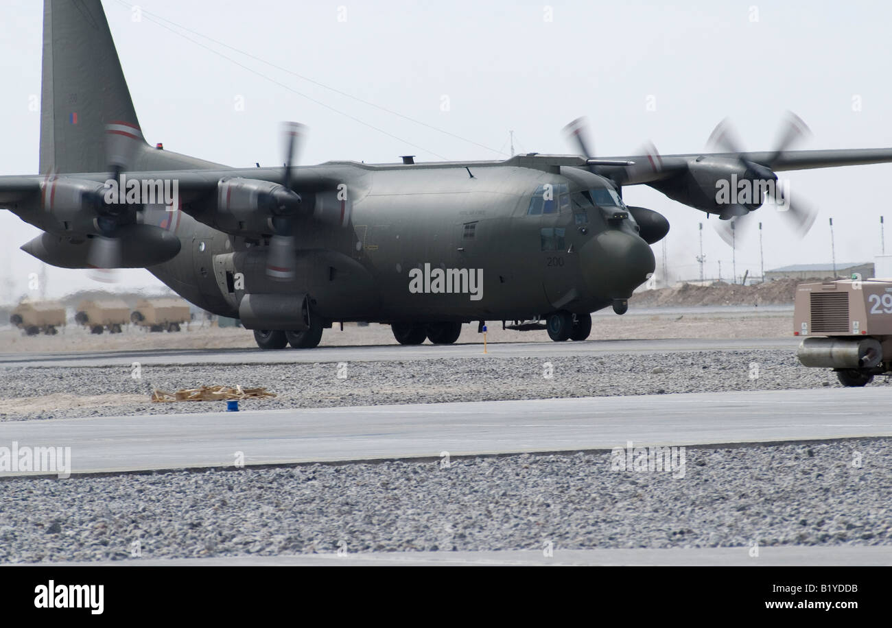 Raf hercules lyneham hi-res stock photography and images - Alamy