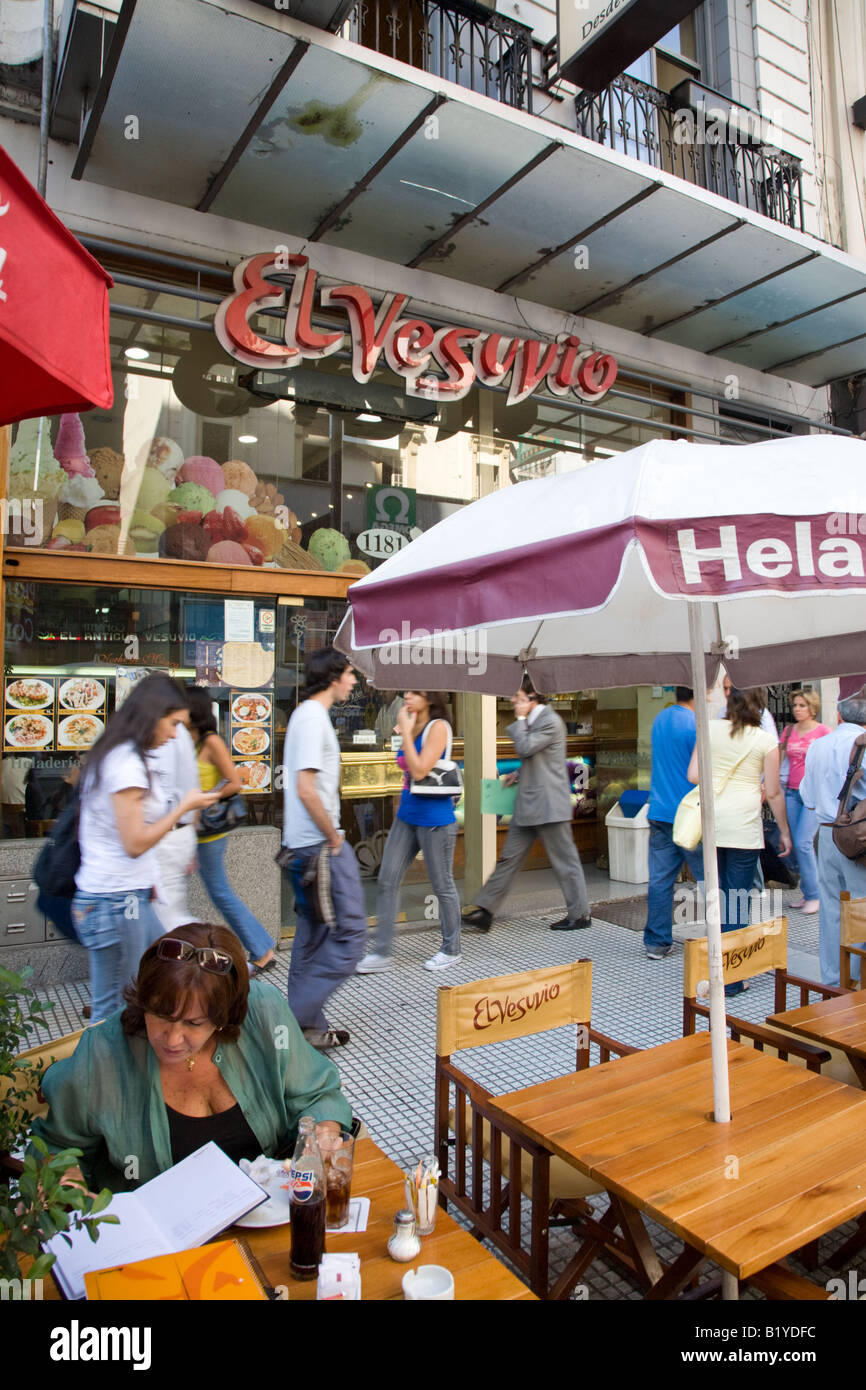 El Vesuvio Ice Cream Parlour, Buenos Aires Stock Photo - Alamy
