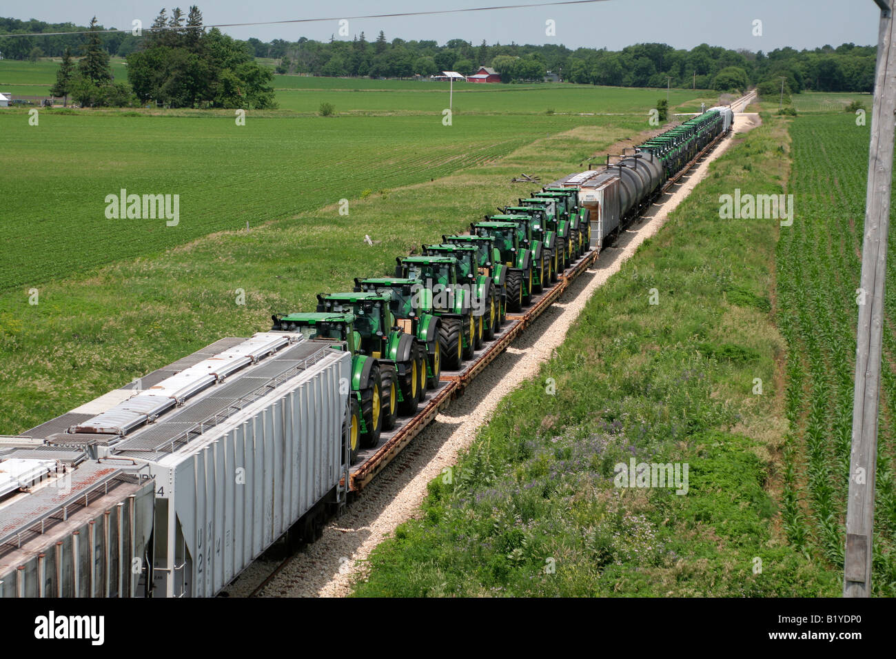 Car load train hi-res stock photography and images - Alamy