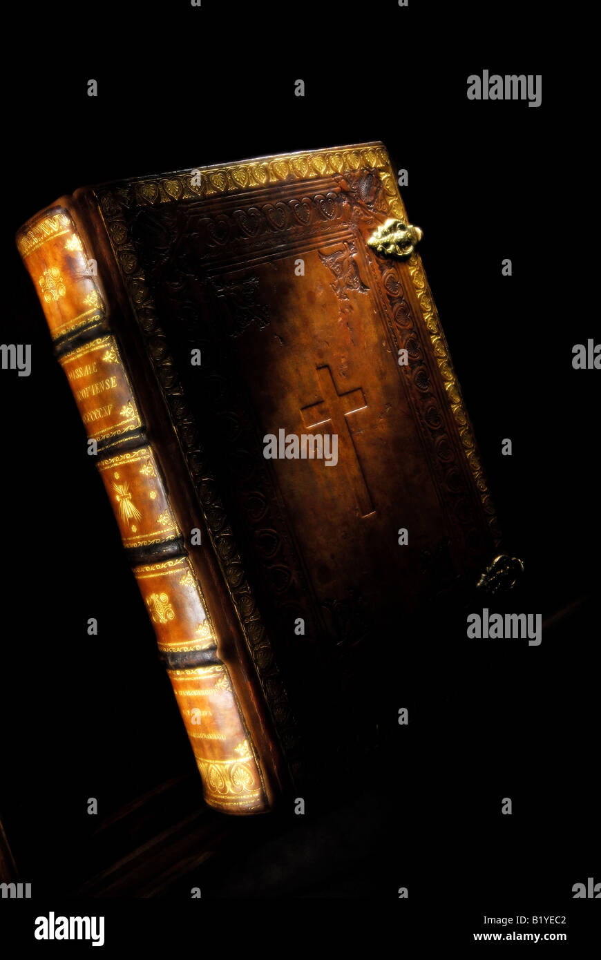 the holy Bible,men, man, religious, god, death, male, male, cross,old ...