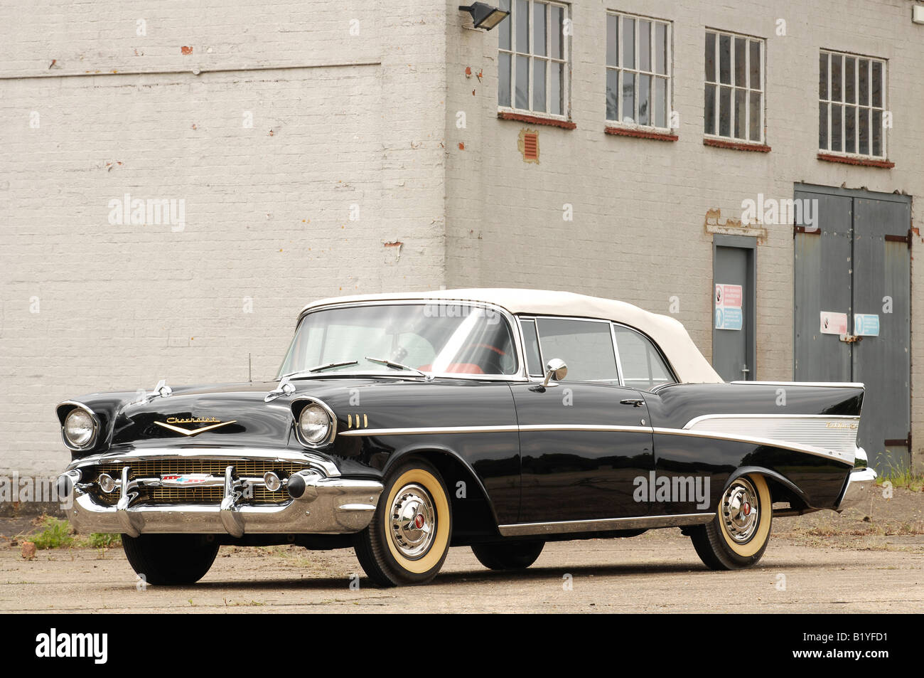 1957 chevrolet bel air convertible hi-res stock photography and images ...