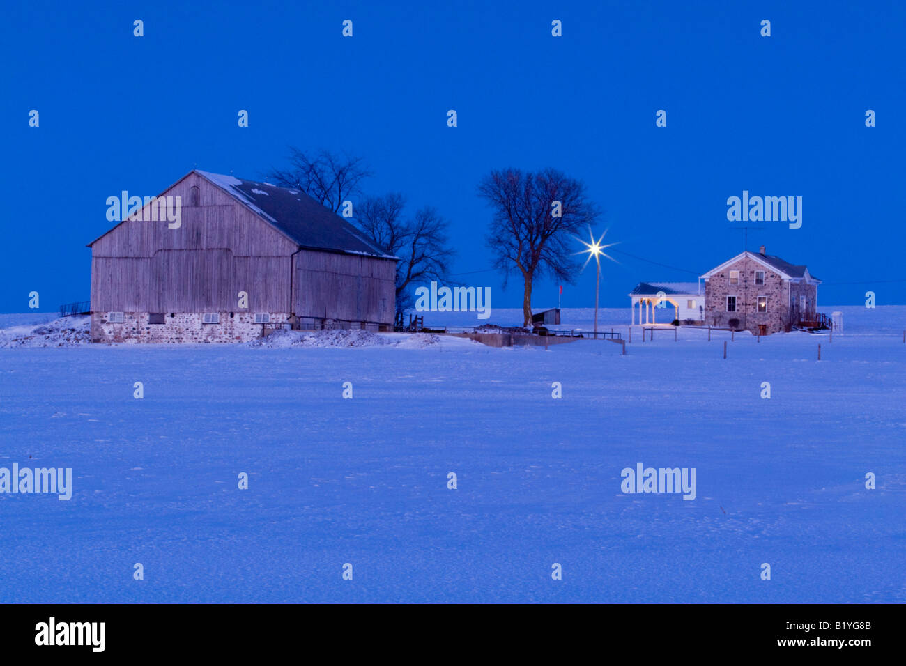 Canada Ontario Farm Farms Barns High Resolution Stock Photography and ...