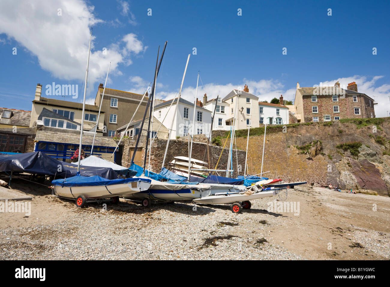 Seaside village cawsand on rame hi-res stock photography and images - Alamy