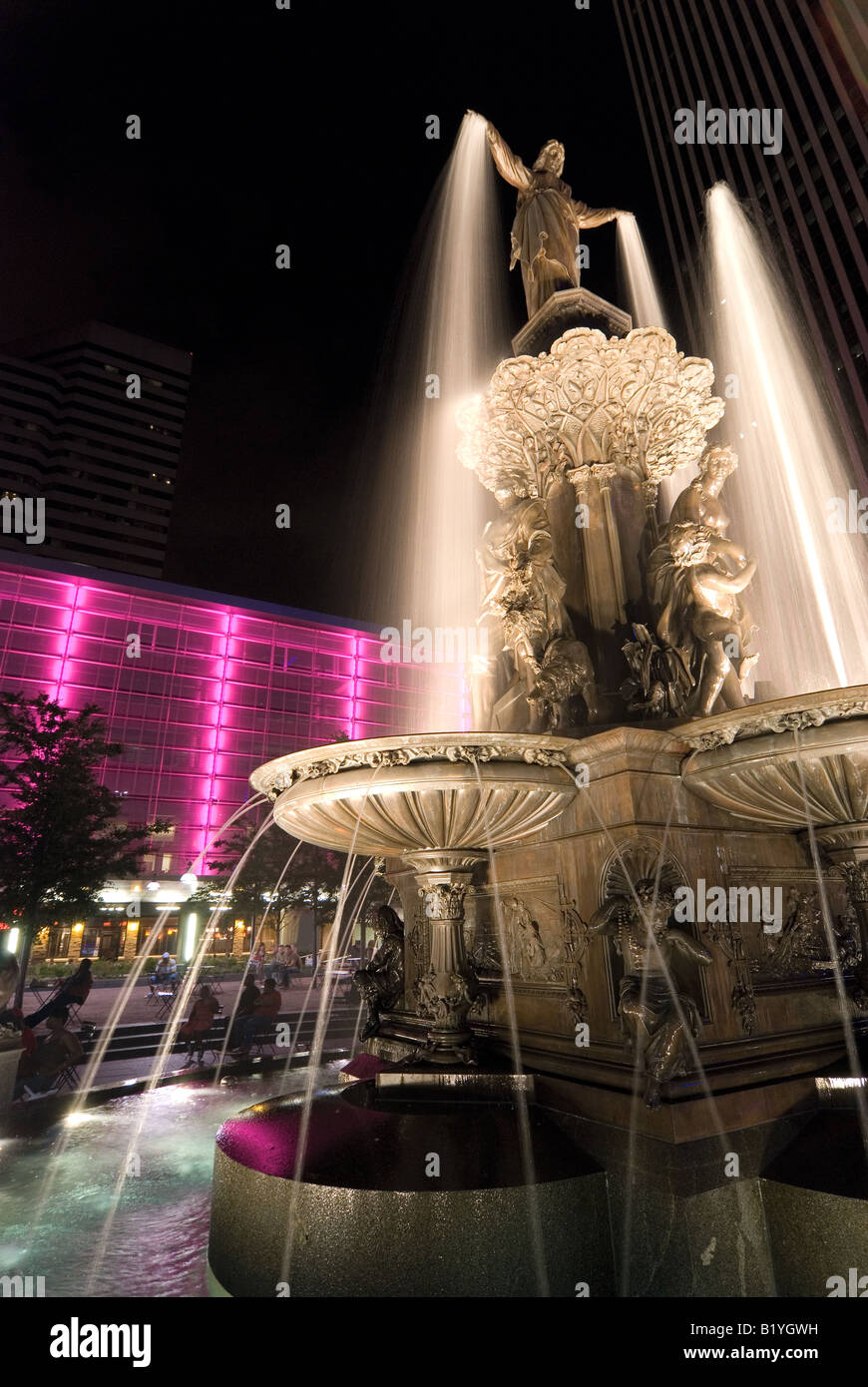 Fountain Square, Cincinnati, Ohio Stock Photo - Alamy