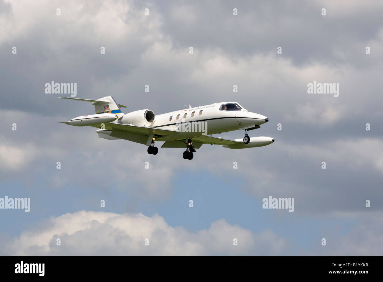 Learjet cockpit hi-res stock photography and images - Alamy