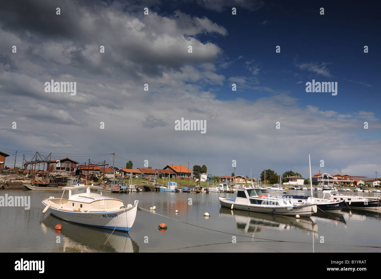 Pinasse Boat Stock Photos & Pinasse Boat Stock Images - Alamy