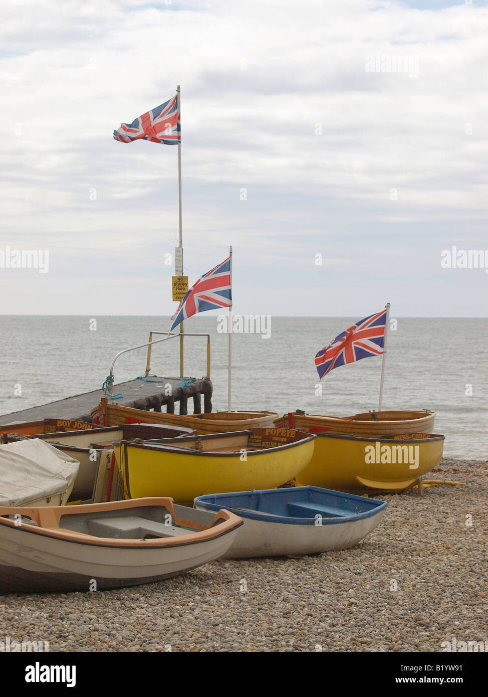 Flags on boats hi-res stock photography and images - Alamy
