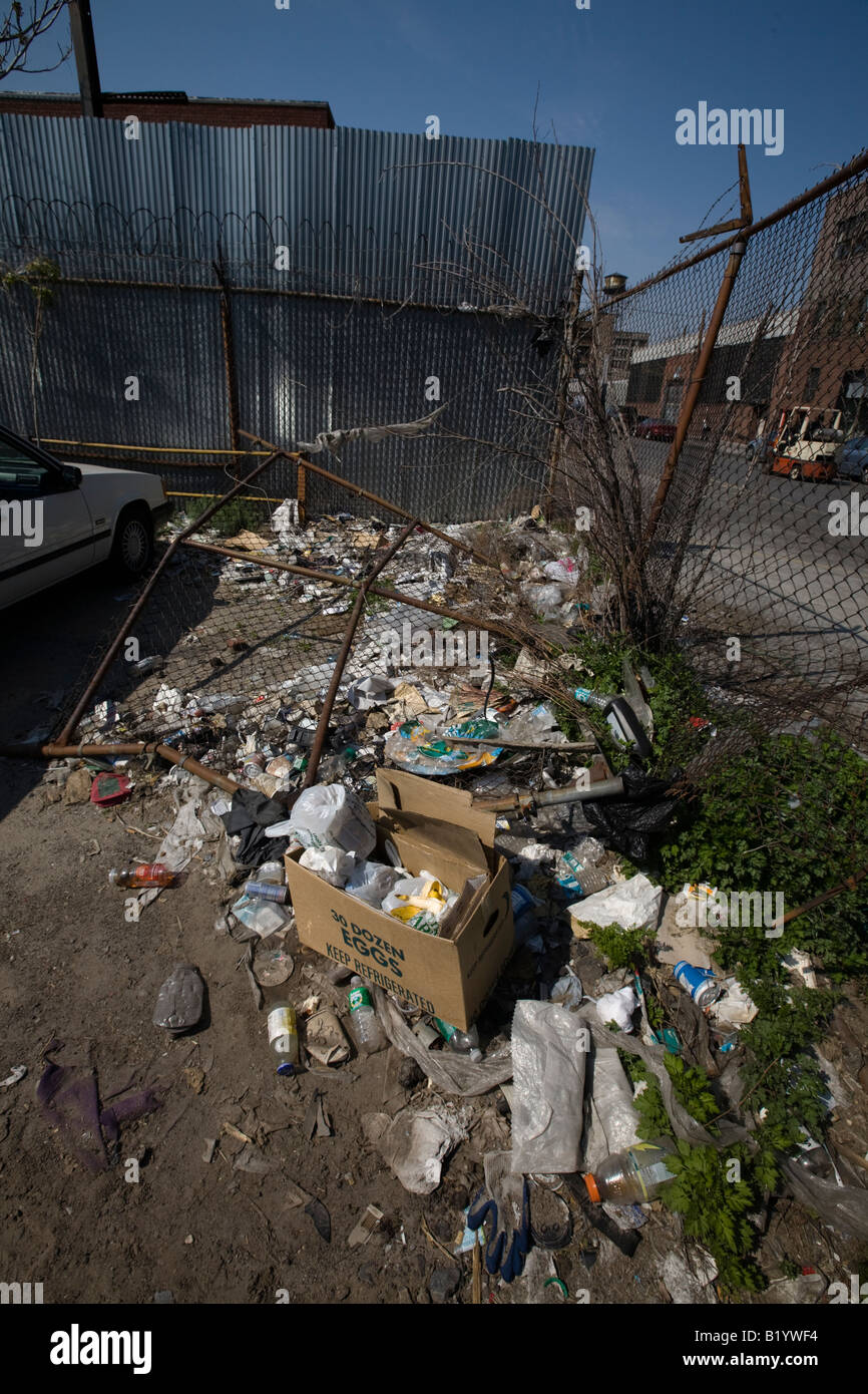 Dirty streets new york hi-res stock photography and images - Alamy