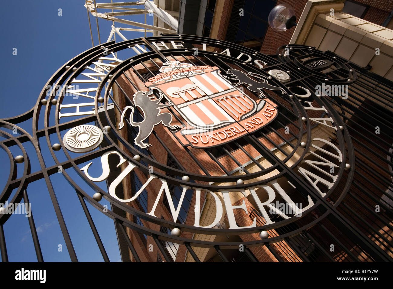 Sunderland football badge hi-res stock photography and images - Alamy