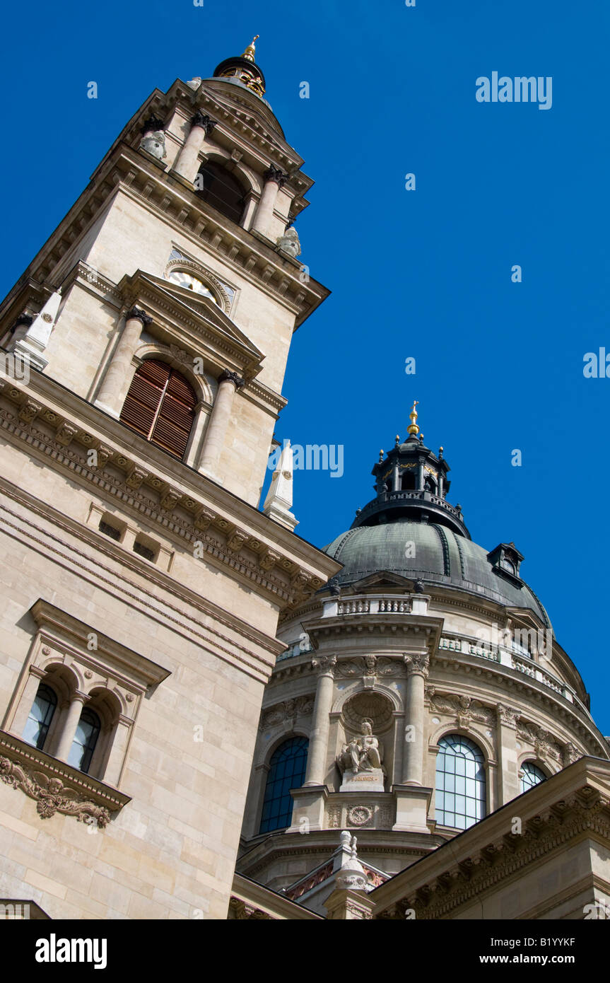 Dome cathedral hungary basilica hi-res stock photography and images - Alamy