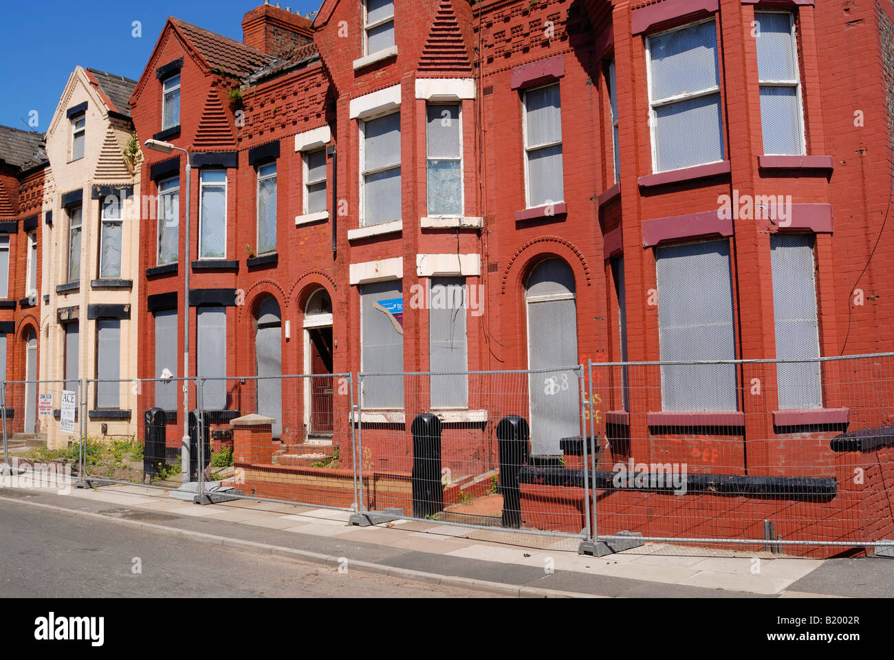 Slum housing liverpool hi-res stock photography and images - Alamy