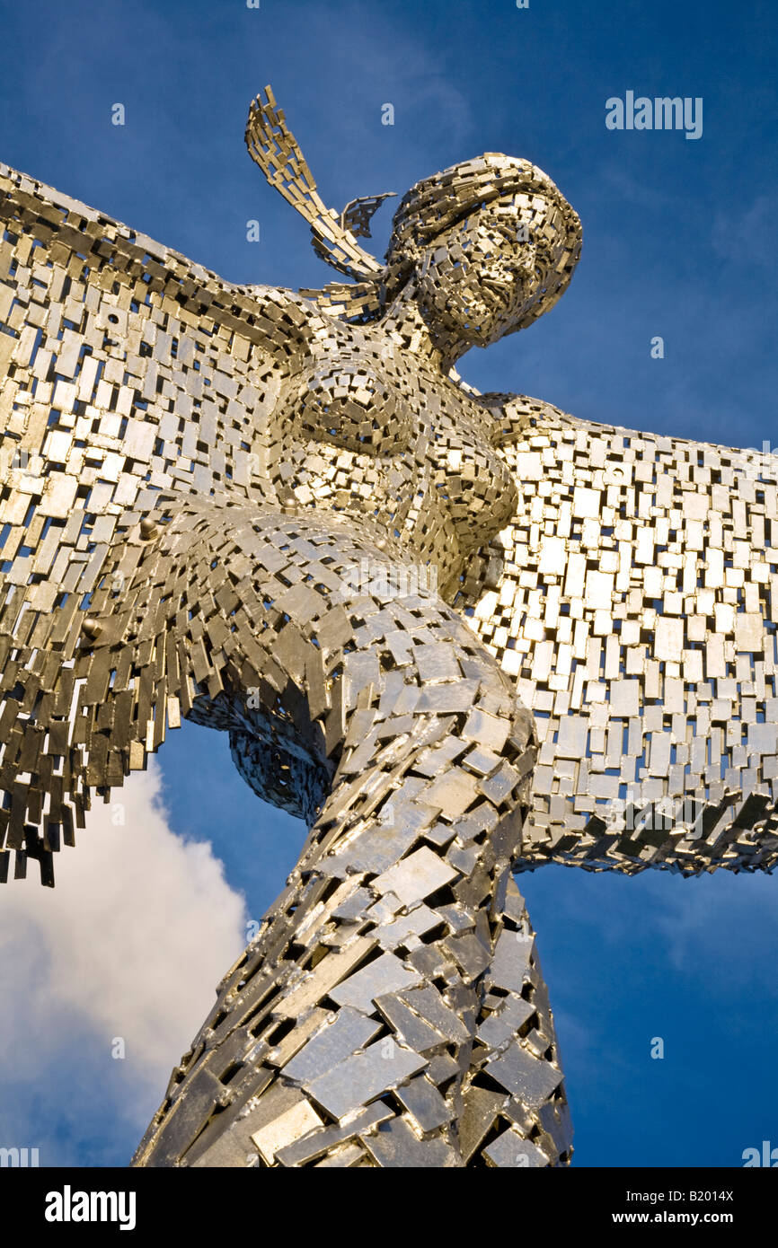 Andy Scott's modern steel sculpture entitled Rise at Glasgow Harbour ...