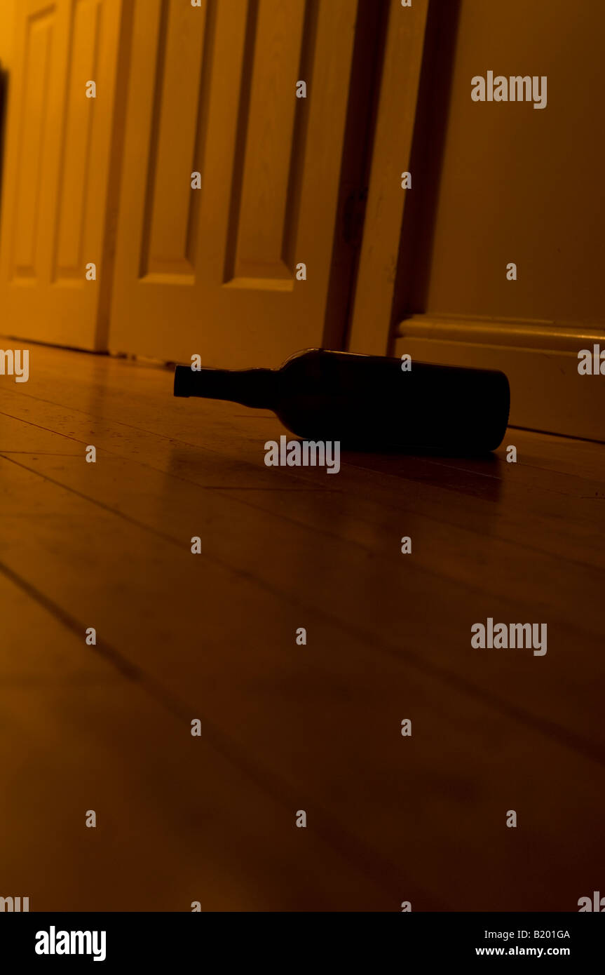 Empty bottle floor hi-res stock photography and images - Alamy