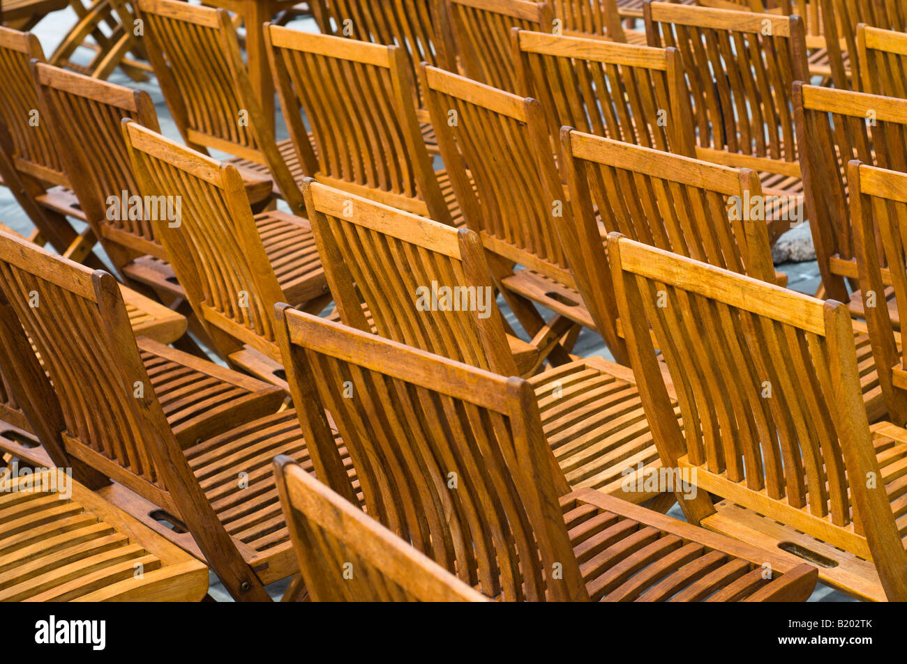 Multiple chairs hi-res stock photography and images - Alamy