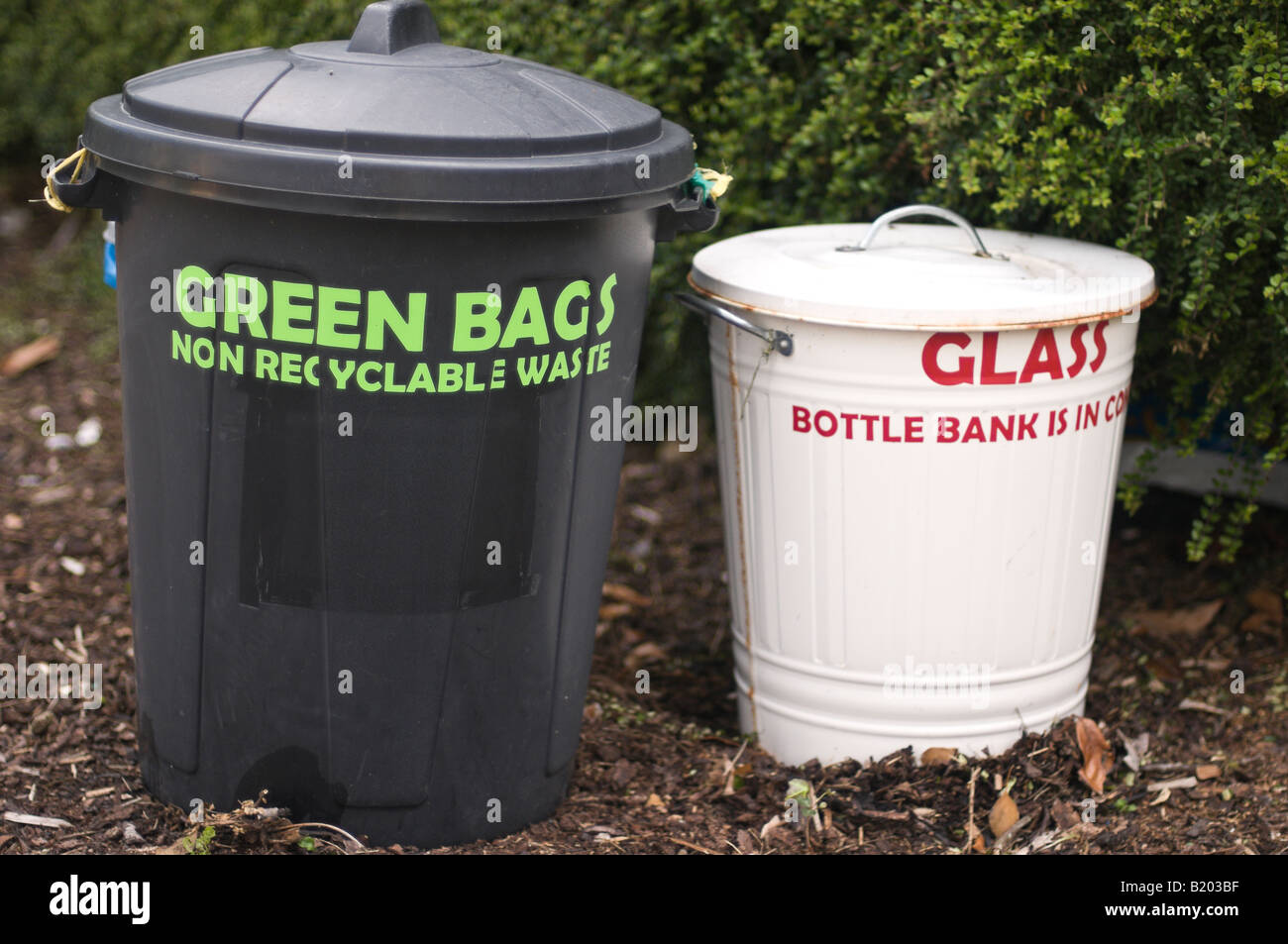 Non recyclable hi-res stock photography and images - Alamy