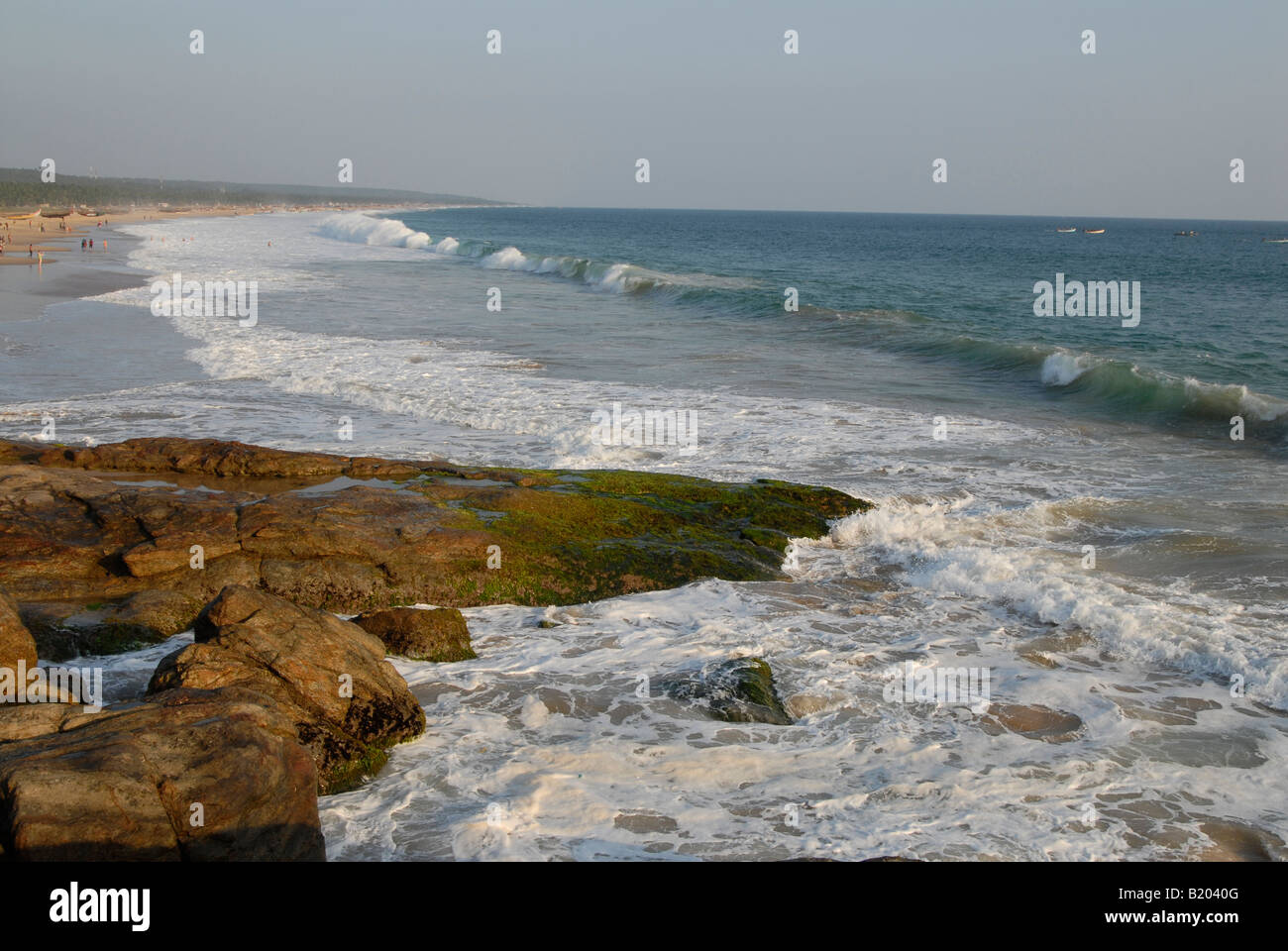 Calm seashore kerala hi-res stock photography and images - Alamy