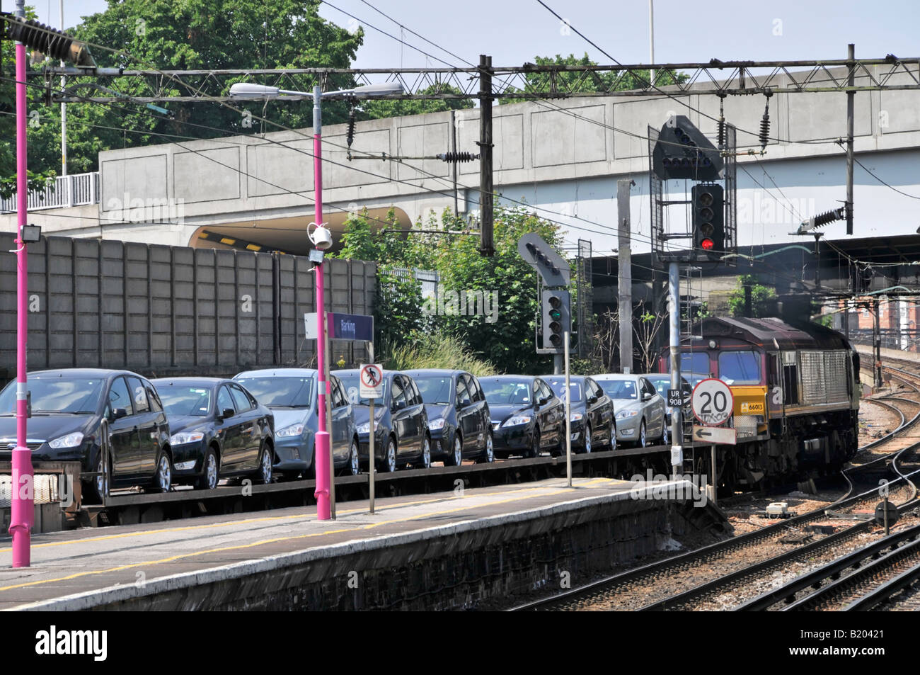 Ford cars transporter High Resolution Stock Photography and Images - Alamy