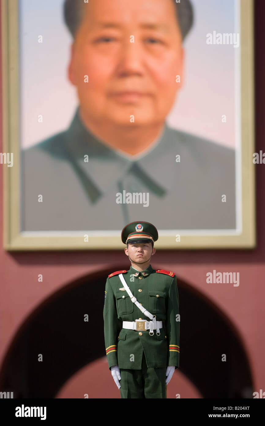 Chinese man in mao uniform hi-res stock photography and images - Alamy