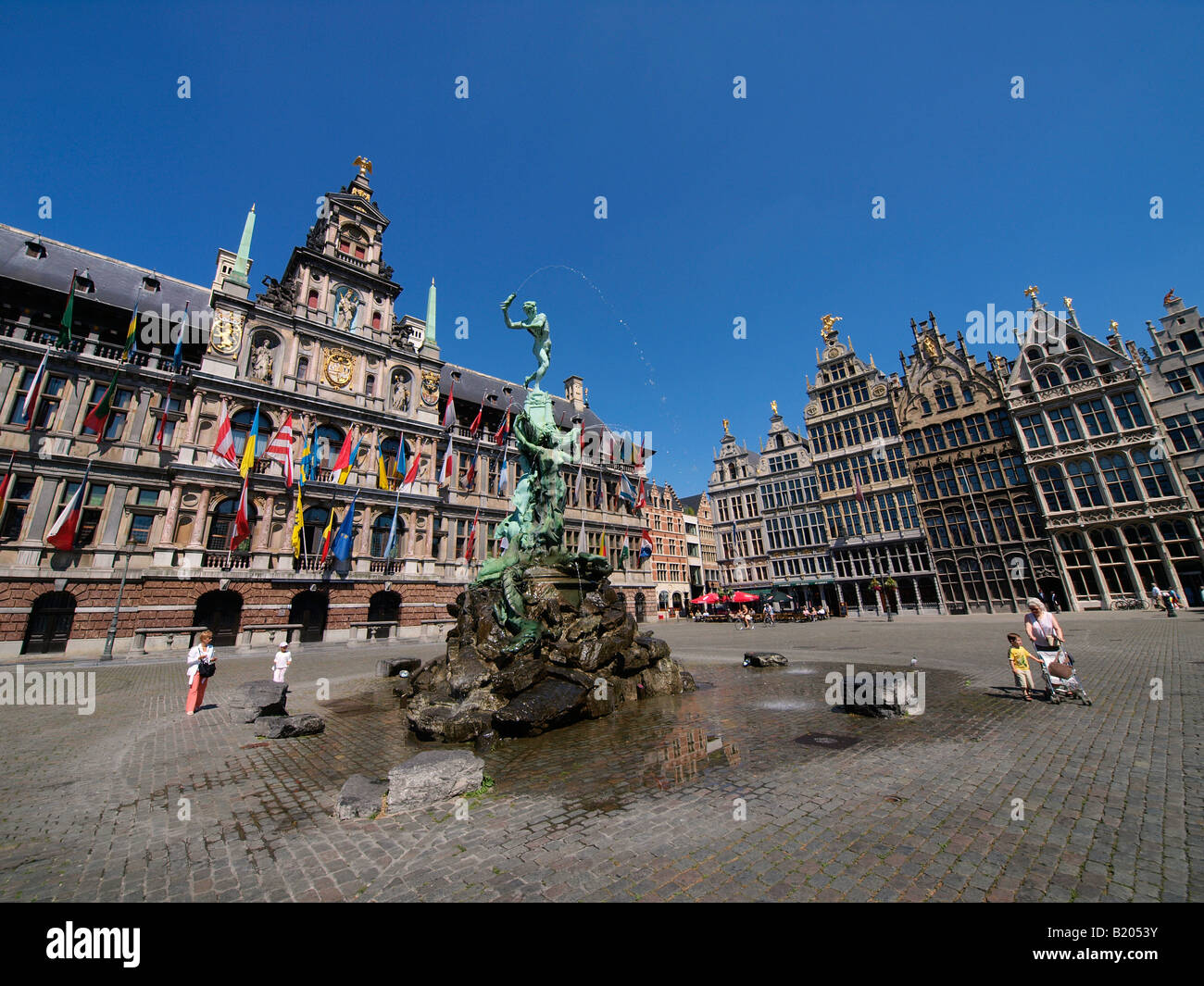 Old town square antwerp belgium hi-res stock photography and images - Alamy