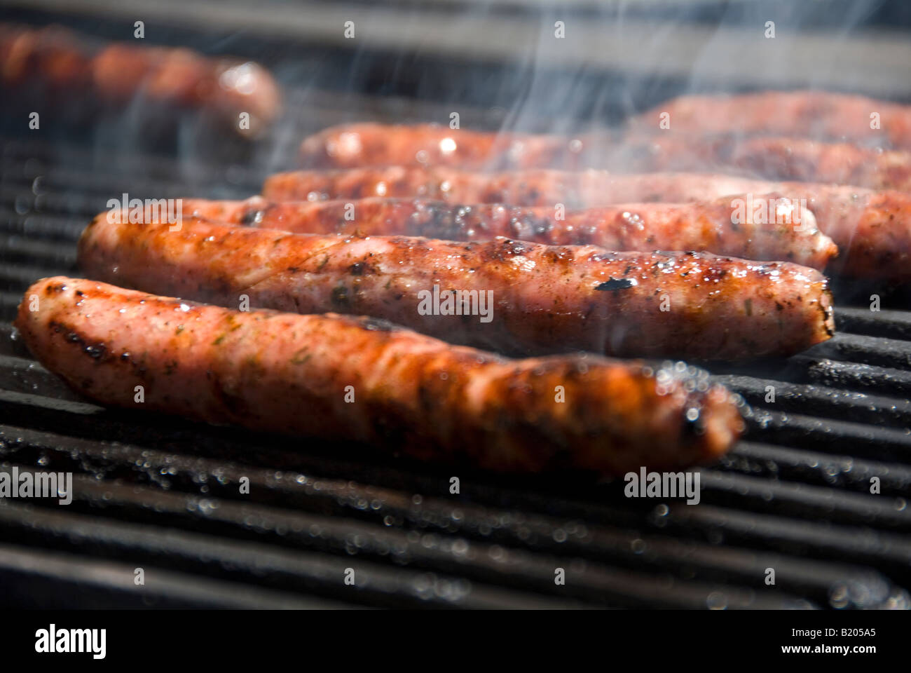 Sizzling sausages hi-res stock photography and images - Alamy