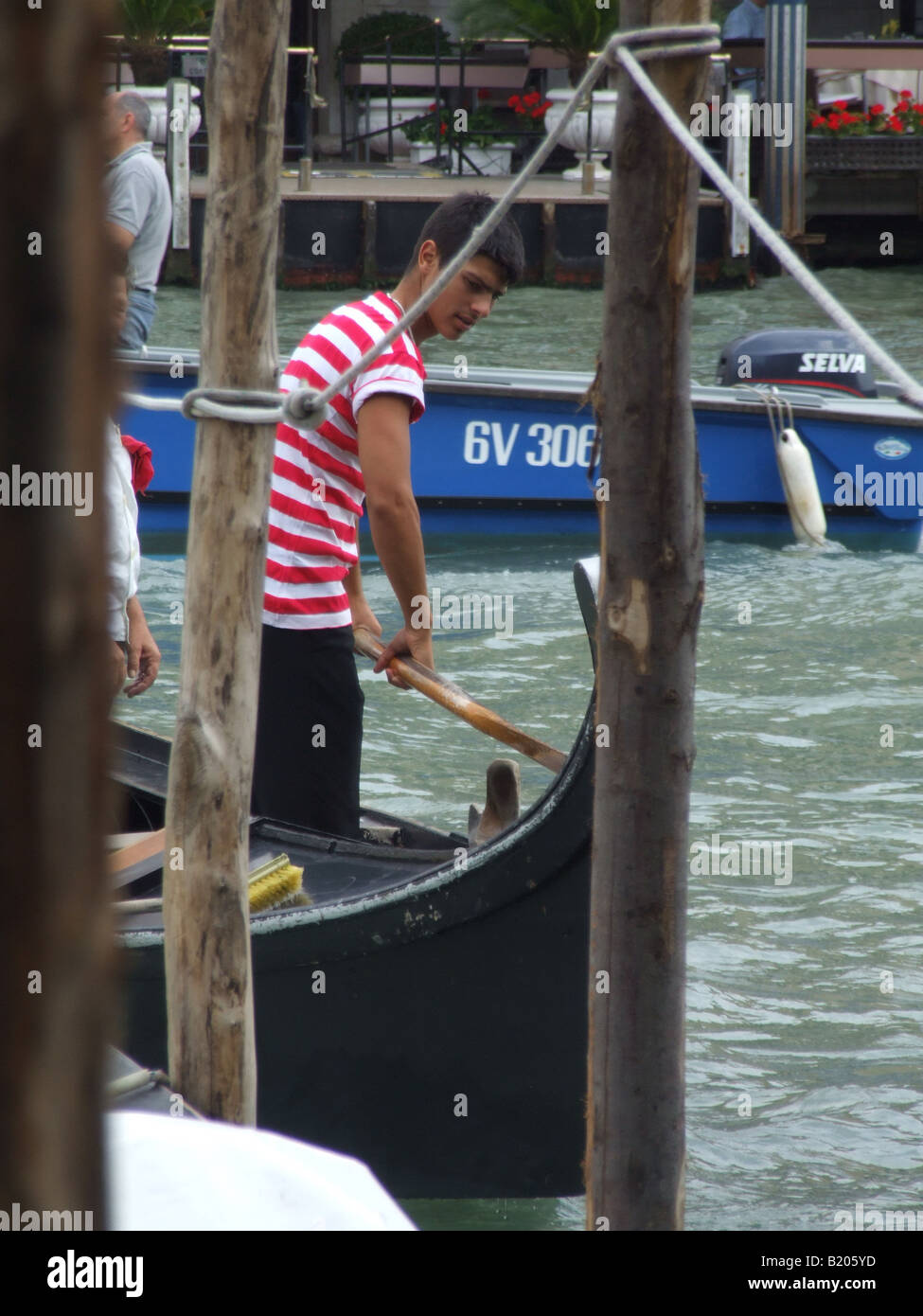 people in venice italy Stock Photo - Alamy
