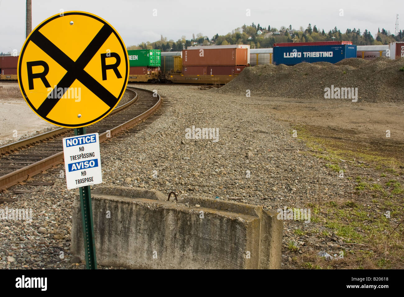 Railroad track sign hi-res stock photography and images - Alamy