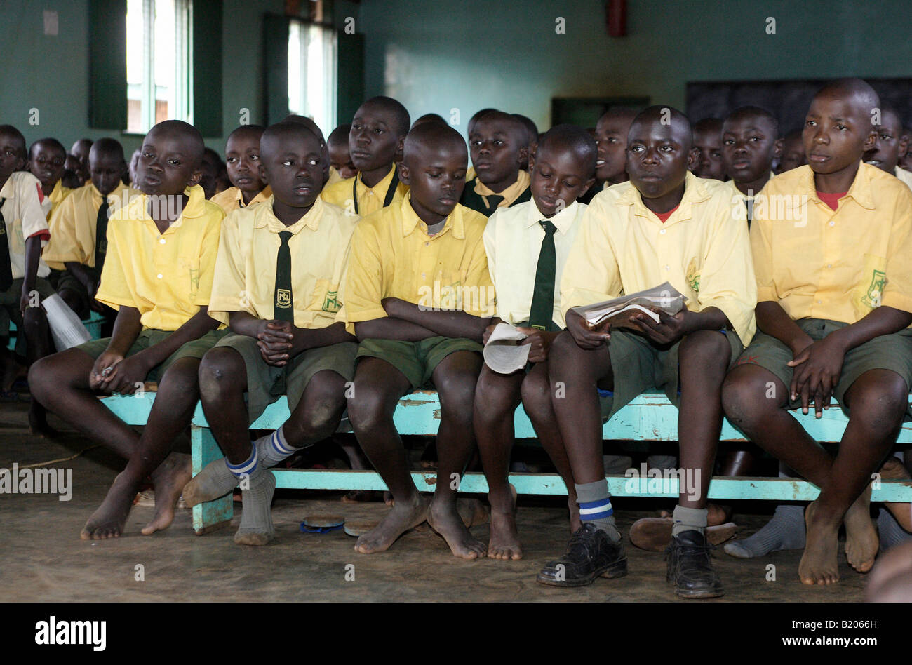 Schoolboys in the Nyabondo mission, Kenya Stock Photo - Alamy
