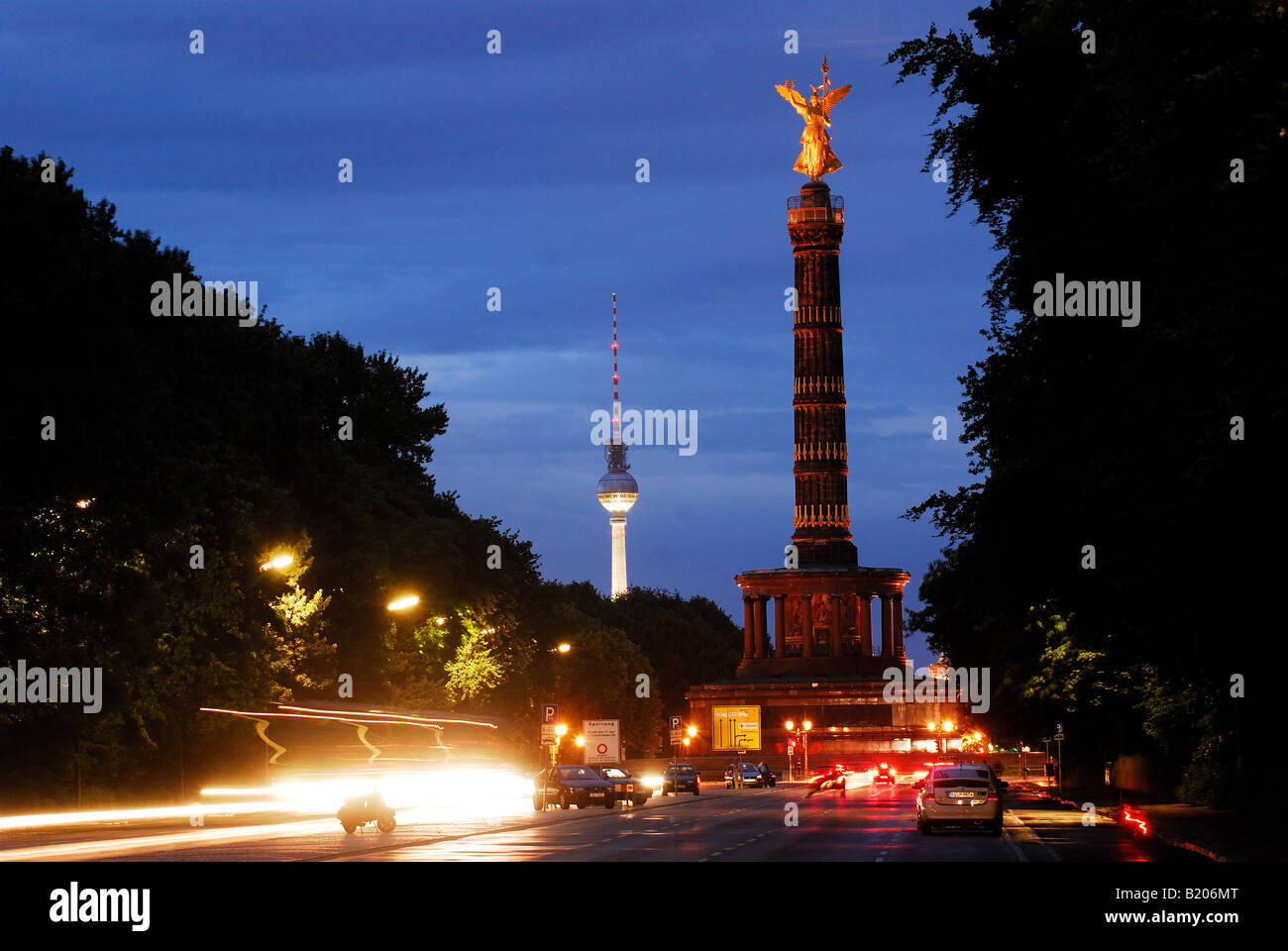 Berlin, Siegessaule Victory Column in the night, germany Stock Photo ...