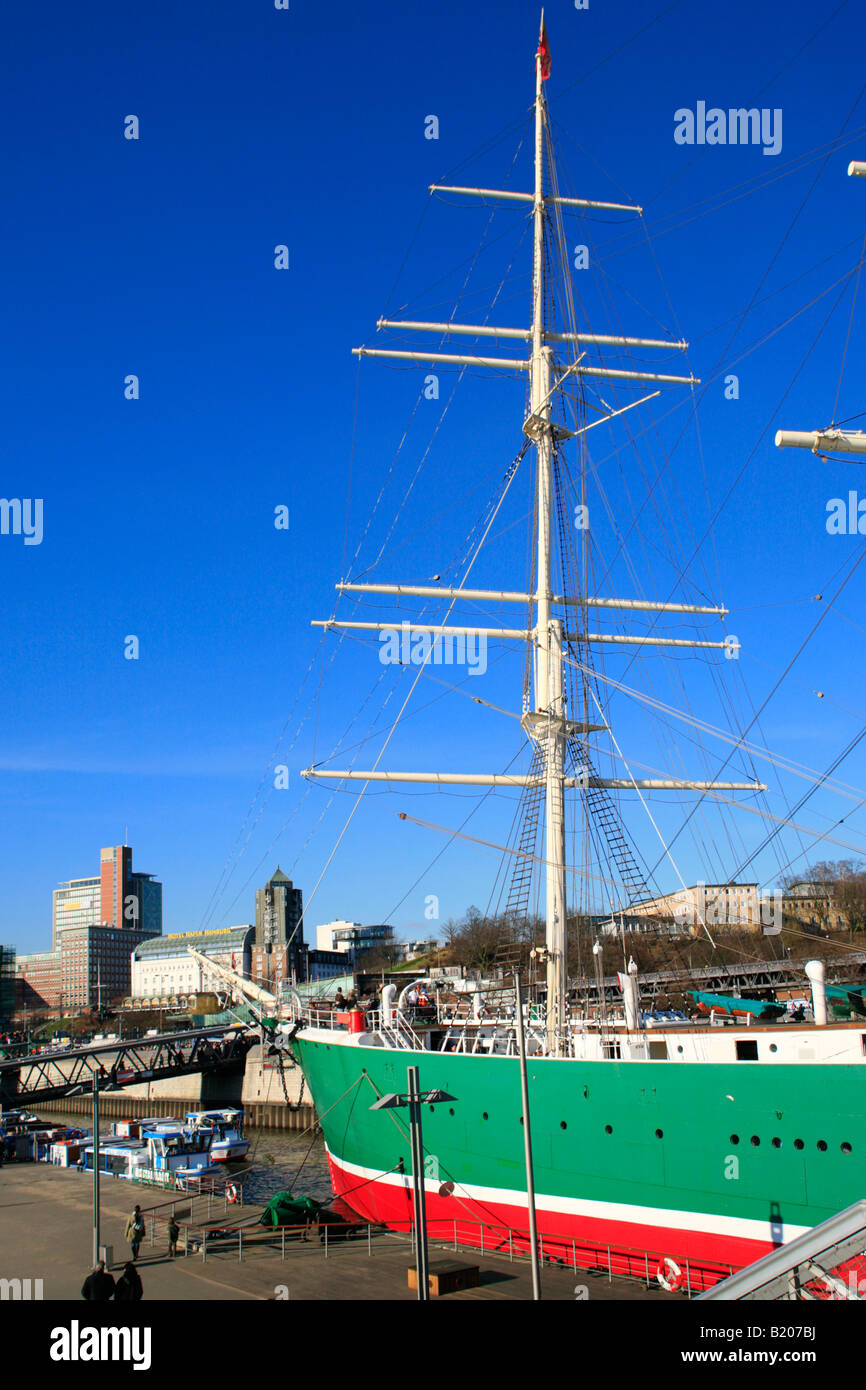 museum sailing ship Rickmer Rickmers at Hamburg´s Landungsbruecken ...