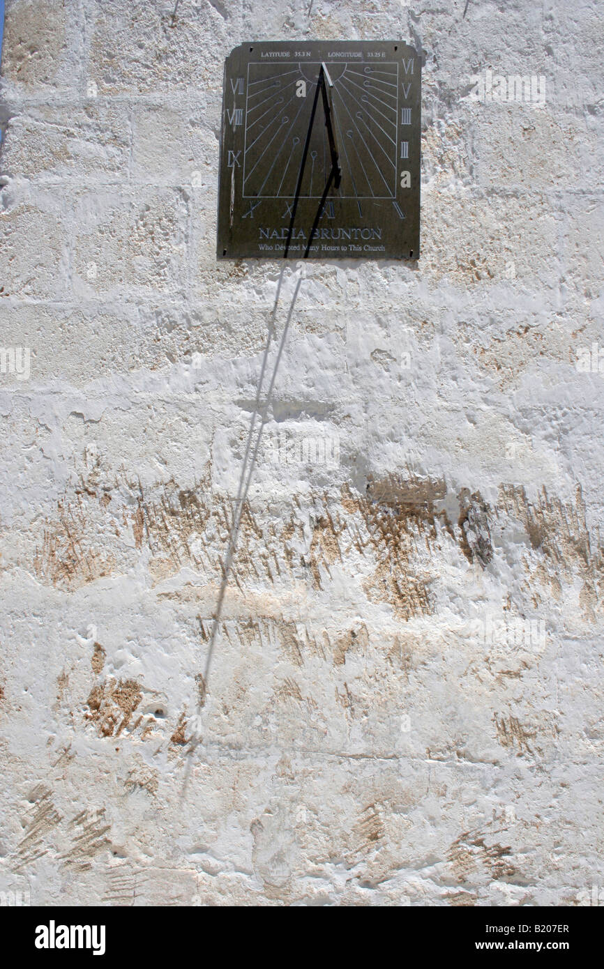 Wall Mounted Sundial Stock Photo - Alamy