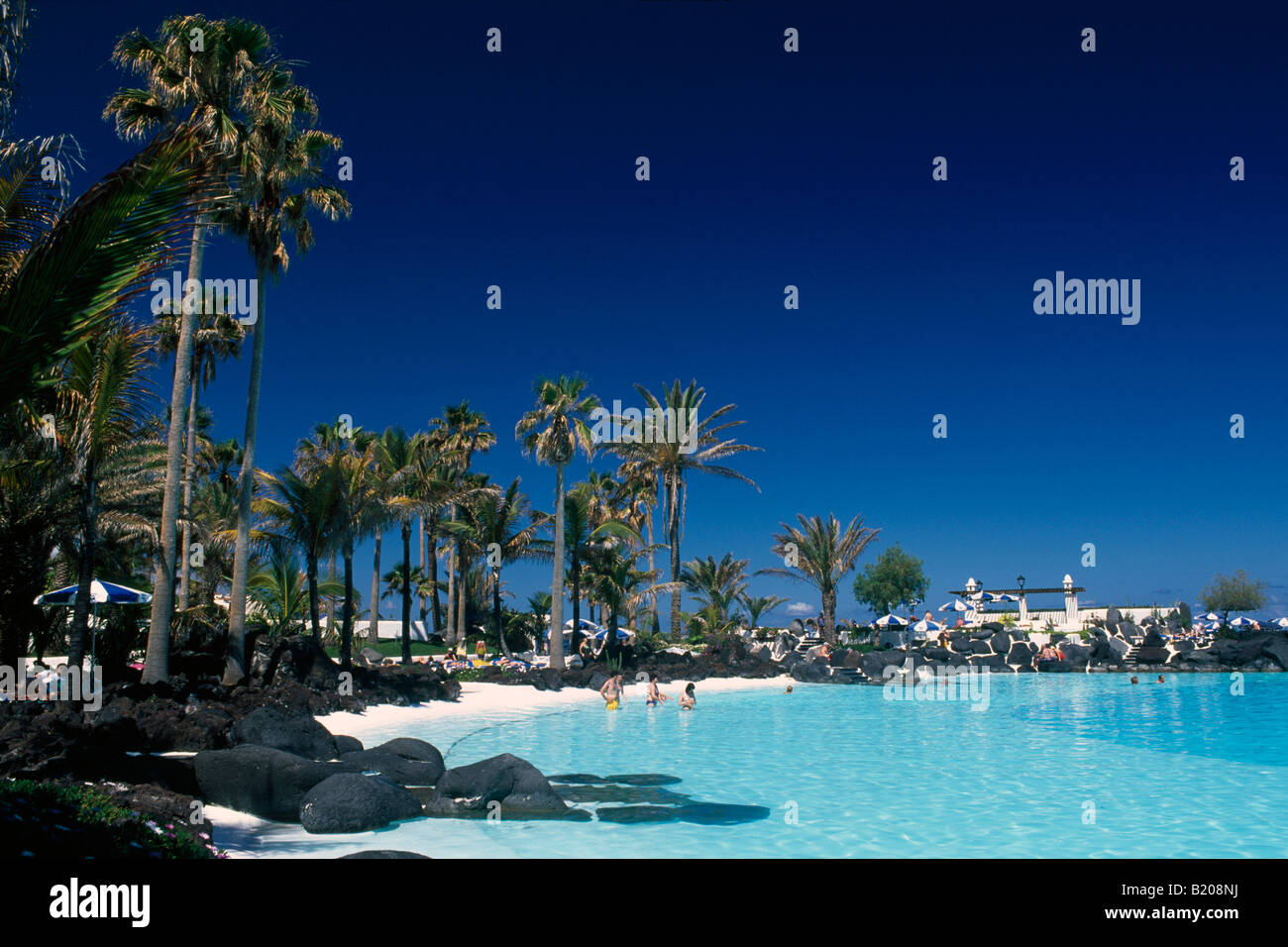 Lago martianez in puerto de la cruz hi-res stock photography and images ...