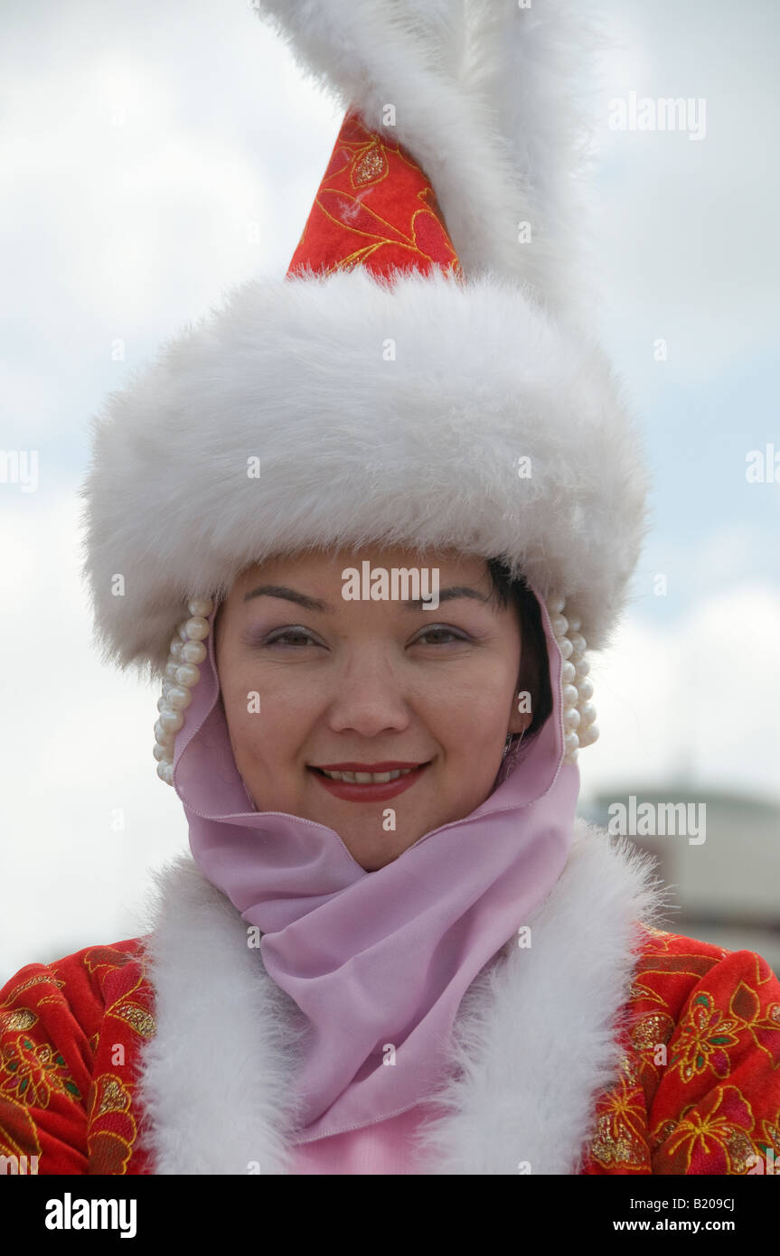 Kazakh ornament hi-res stock photography and images - Alamy