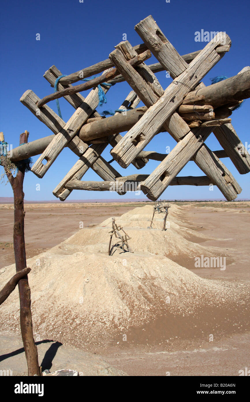 Sahara morocco well hi-res stock photography and images - Alamy