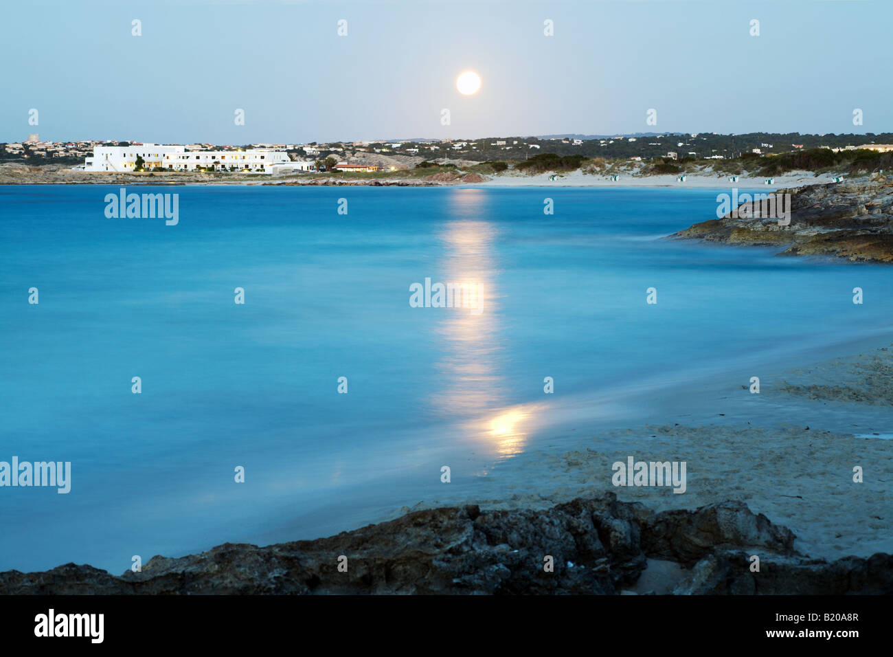 Moonlight night at the beach hi-res stock photography and images - Alamy