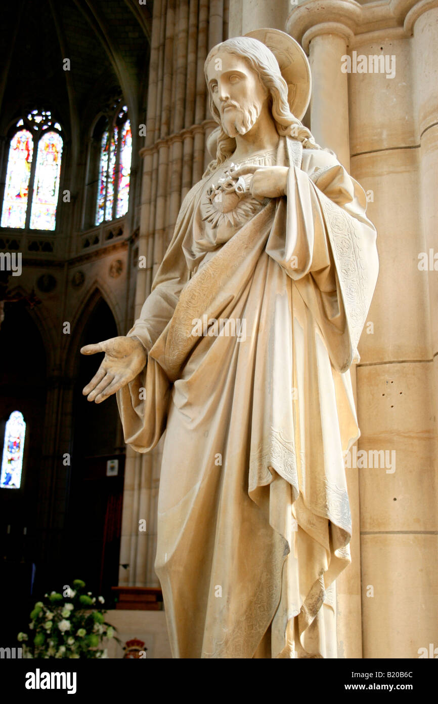 Sacred heart of jesus statue hi-res stock photography and images - Alamy