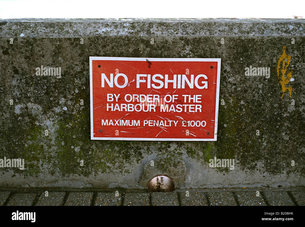 Brixham sign hi-res stock photography and images - Alamy