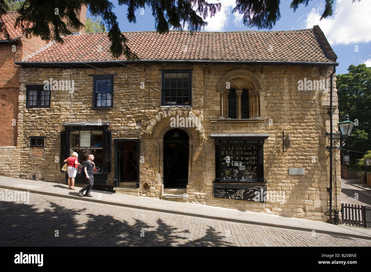 Norman house england hi-res stock photography and images - Alamy