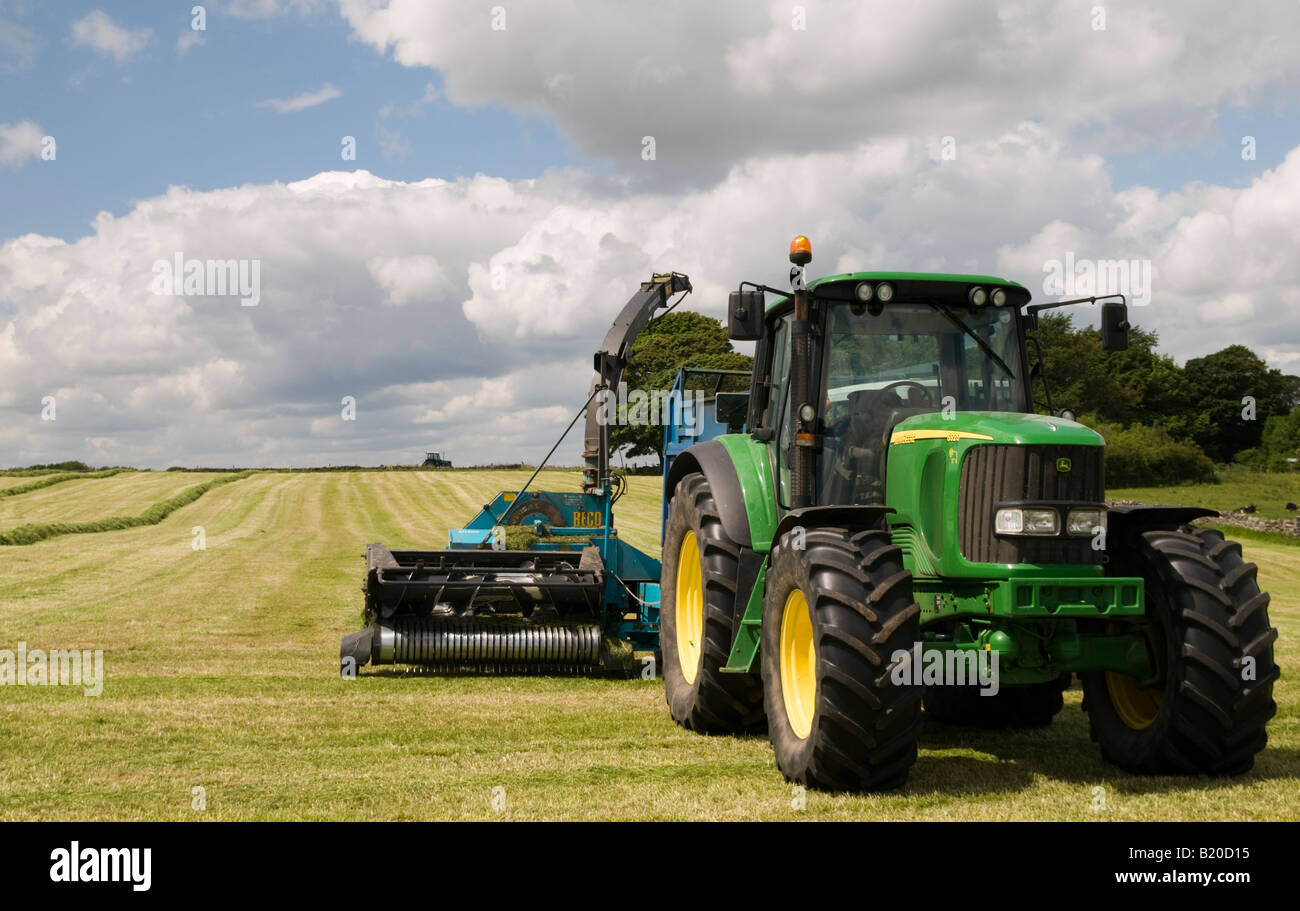 Farmland tractor mower hi-res stock photography and images - Alamy