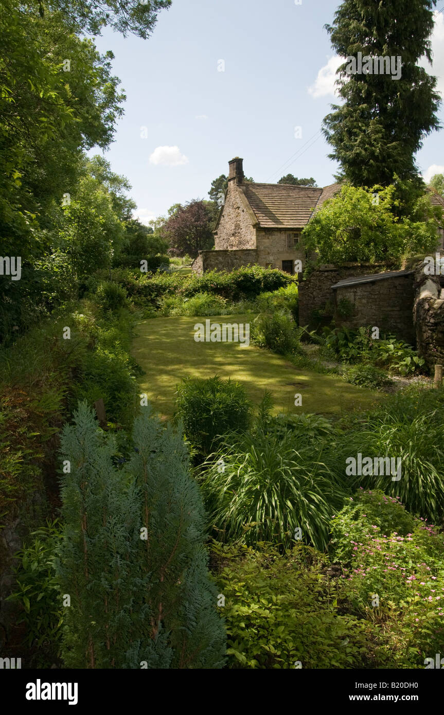 Country garden in Alport Near Youlgreave derbyshire Peak District ...