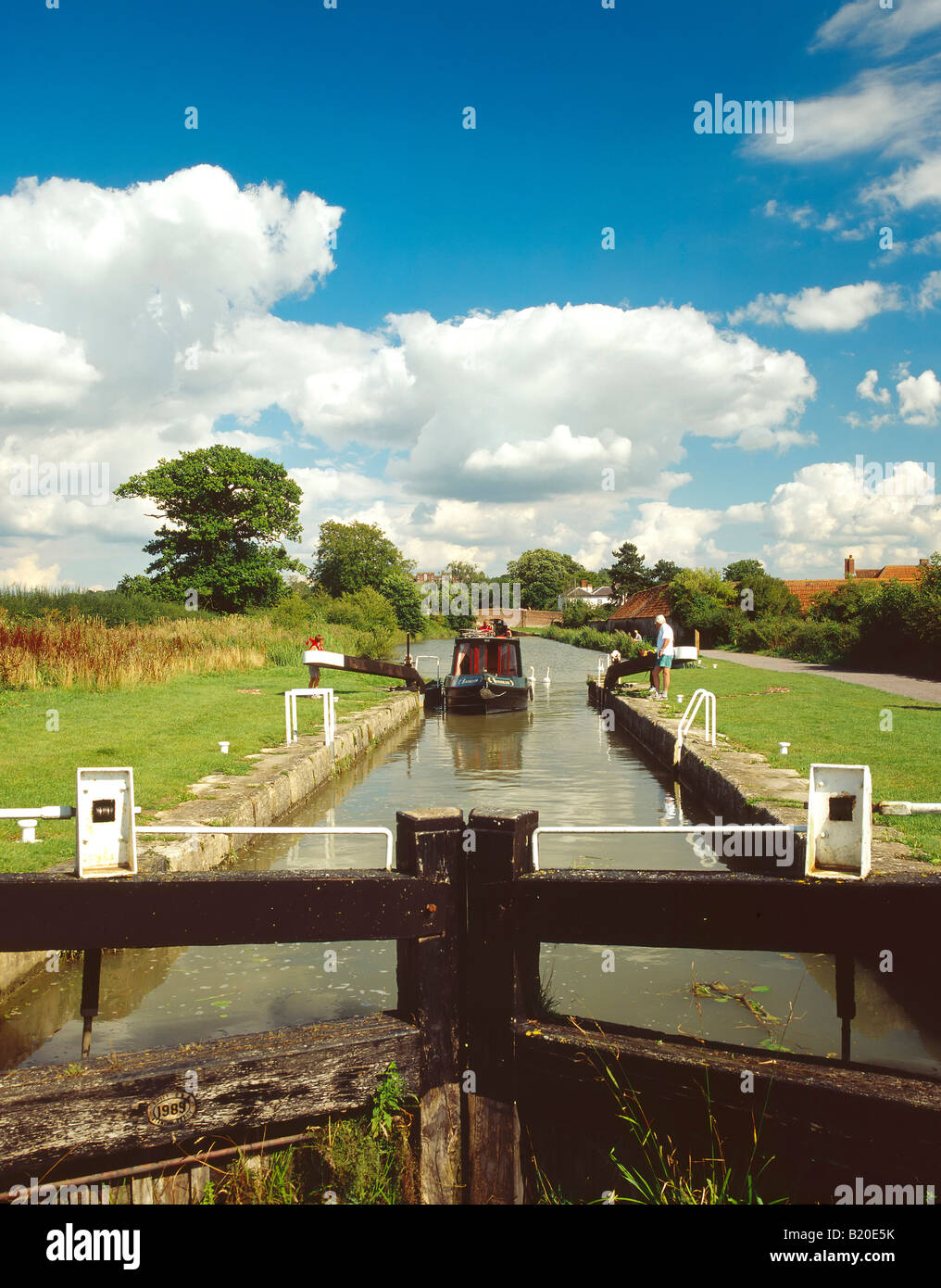 Kennet and Avon Canal Wiltshire UK Stock Photo - Alamy