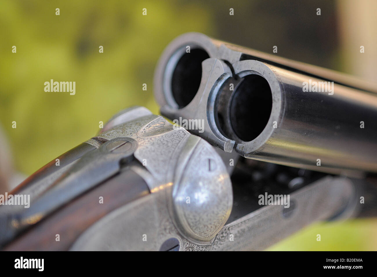 12 bore double barrelled shot gun side by side Stock Photo - Alamy
