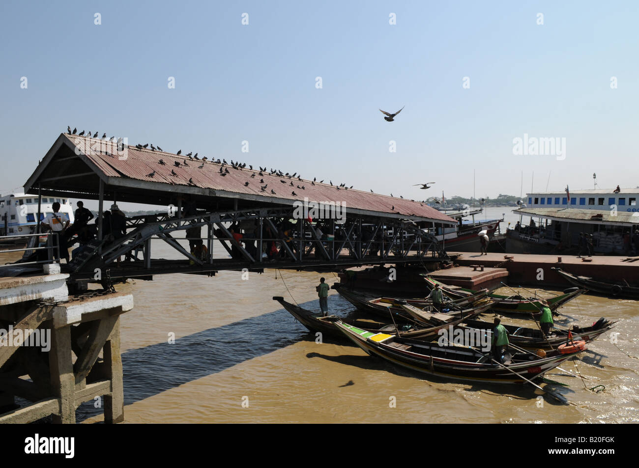 Rangoon river hi-res stock photography and images - Alamy