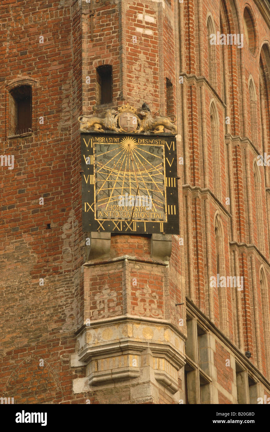 Solar clock hi-res stock photography and images - Alamy