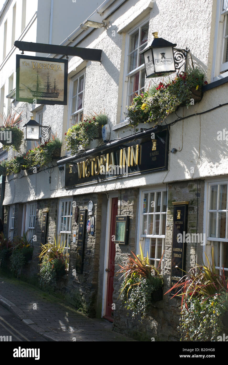 Victoria Inn, Salcombe, Devon , UK Stock Photo - Alamy