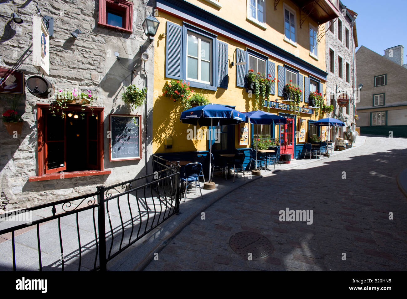 The Lower Town section of Quebec City's Old Town Stock Photo - Alamy