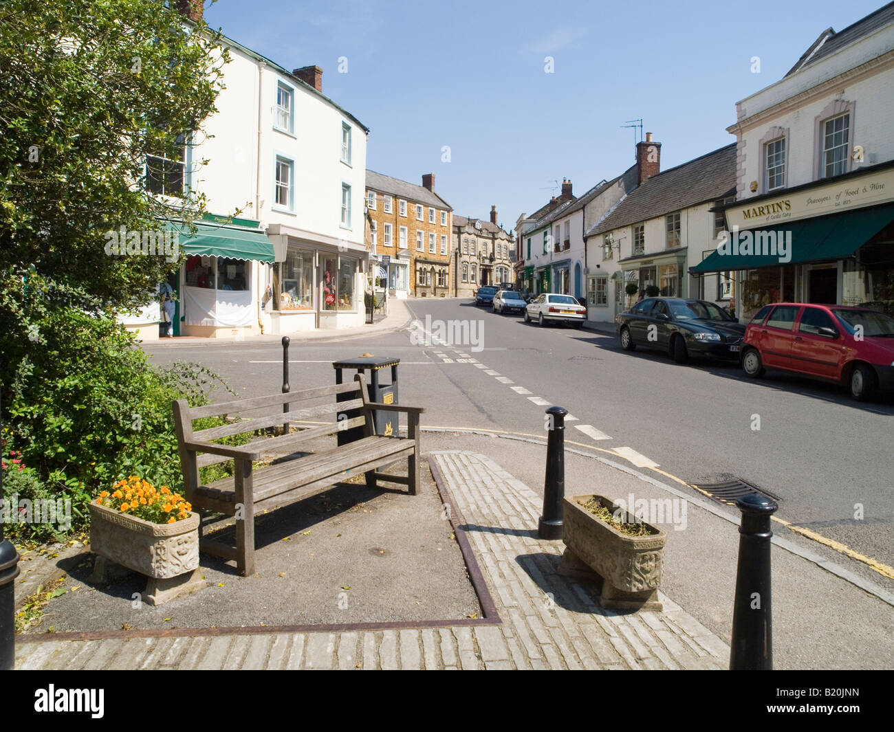 Yeovil shops hi-res stock photography and images - Alamy