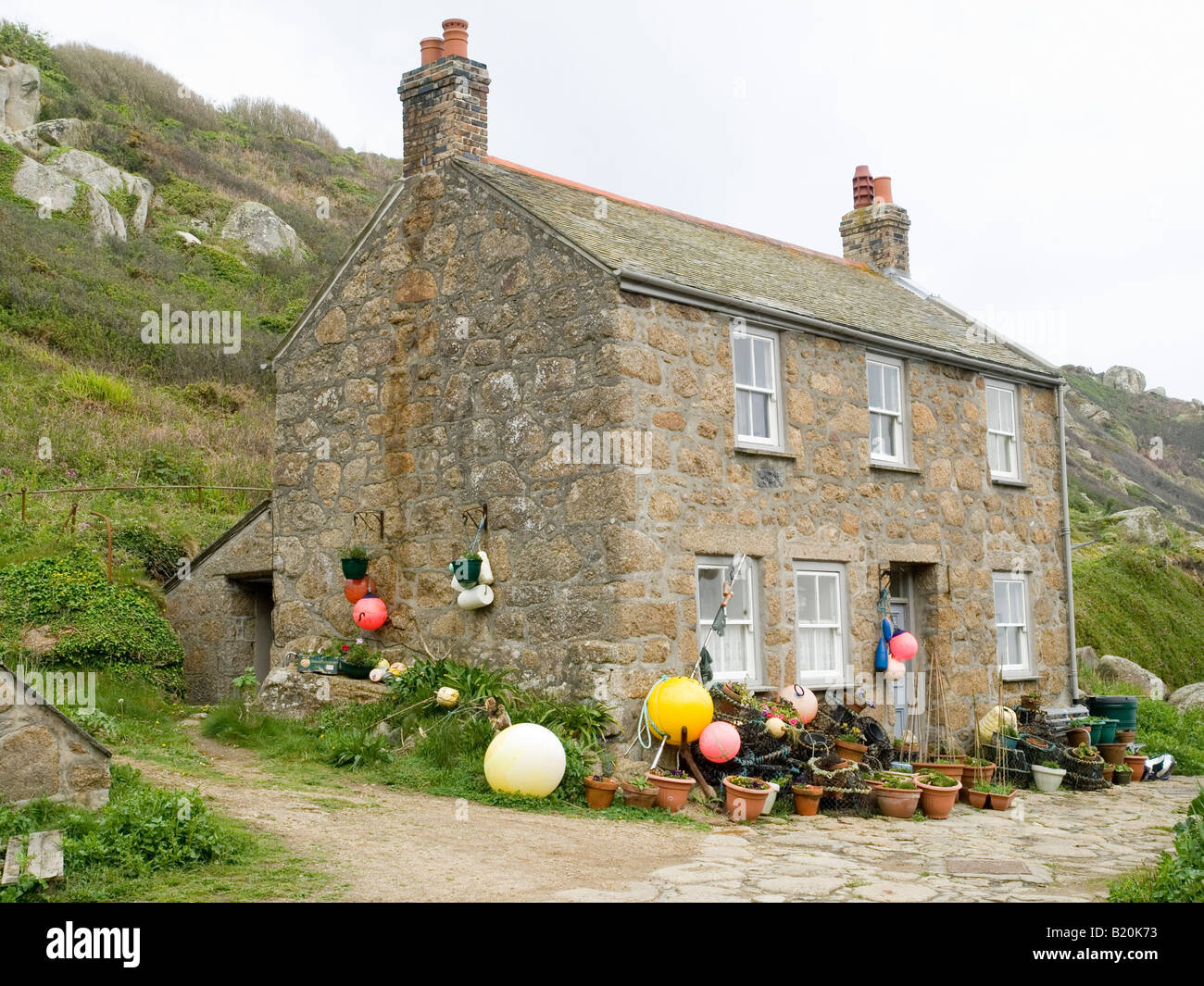 Fisherman cottage cornwall hi-res stock photography and images - Alamy