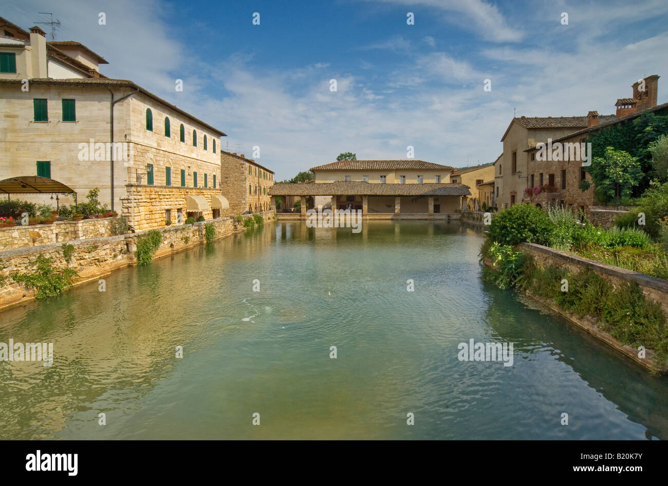The baths at Bagno Vignoni in Tuscany Stock Photo - Alamy