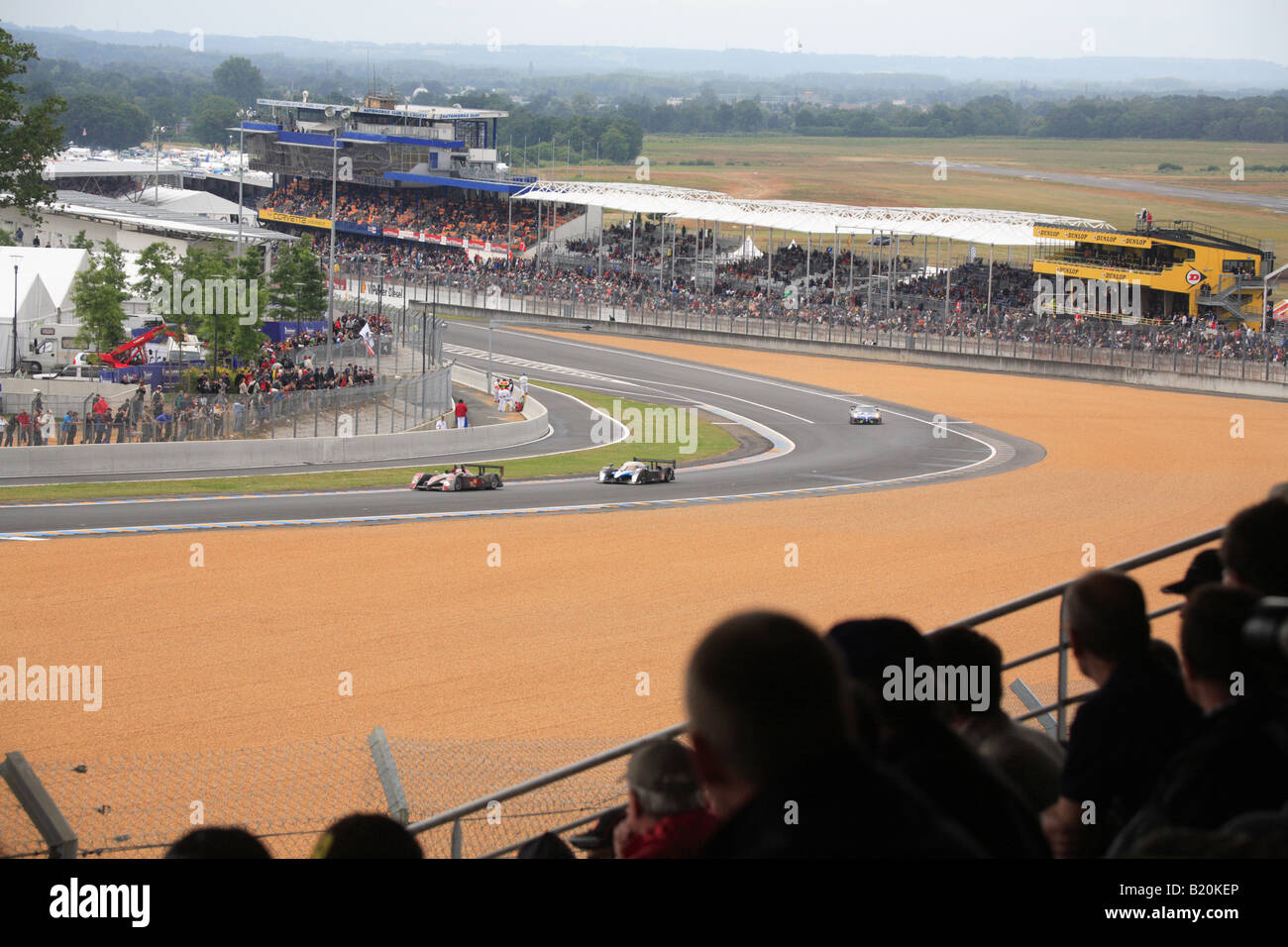 Le mans grandstand hi-res stock photography and images - Alamy